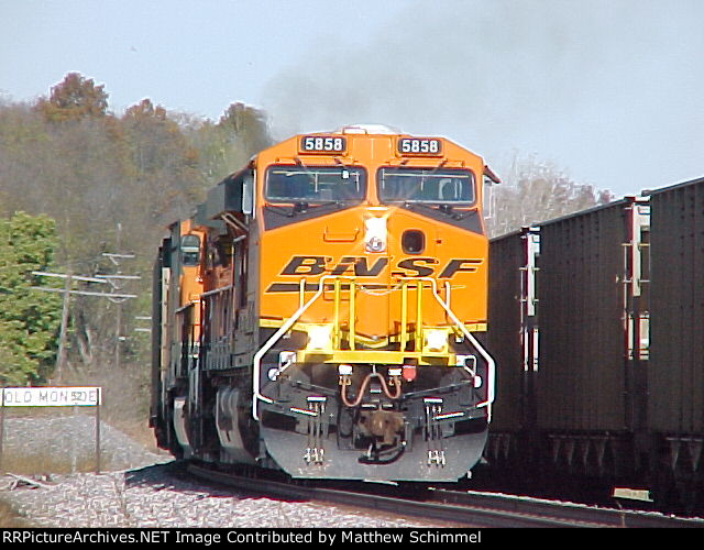 BNSF 5858